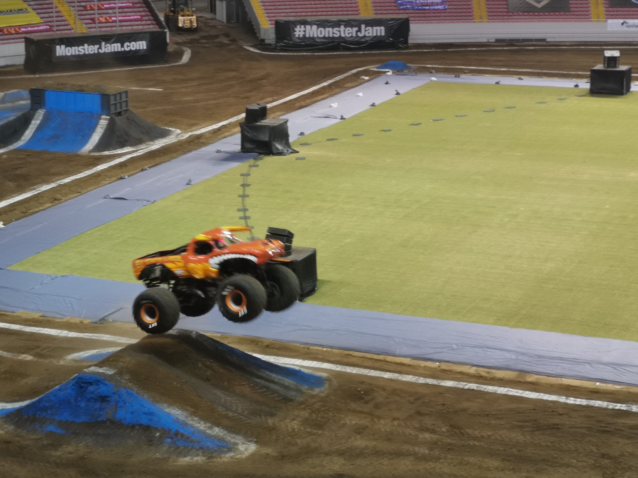 Monster Jam regresó a Costa Rica tras cinco años de ausencia - RG Deportes‎