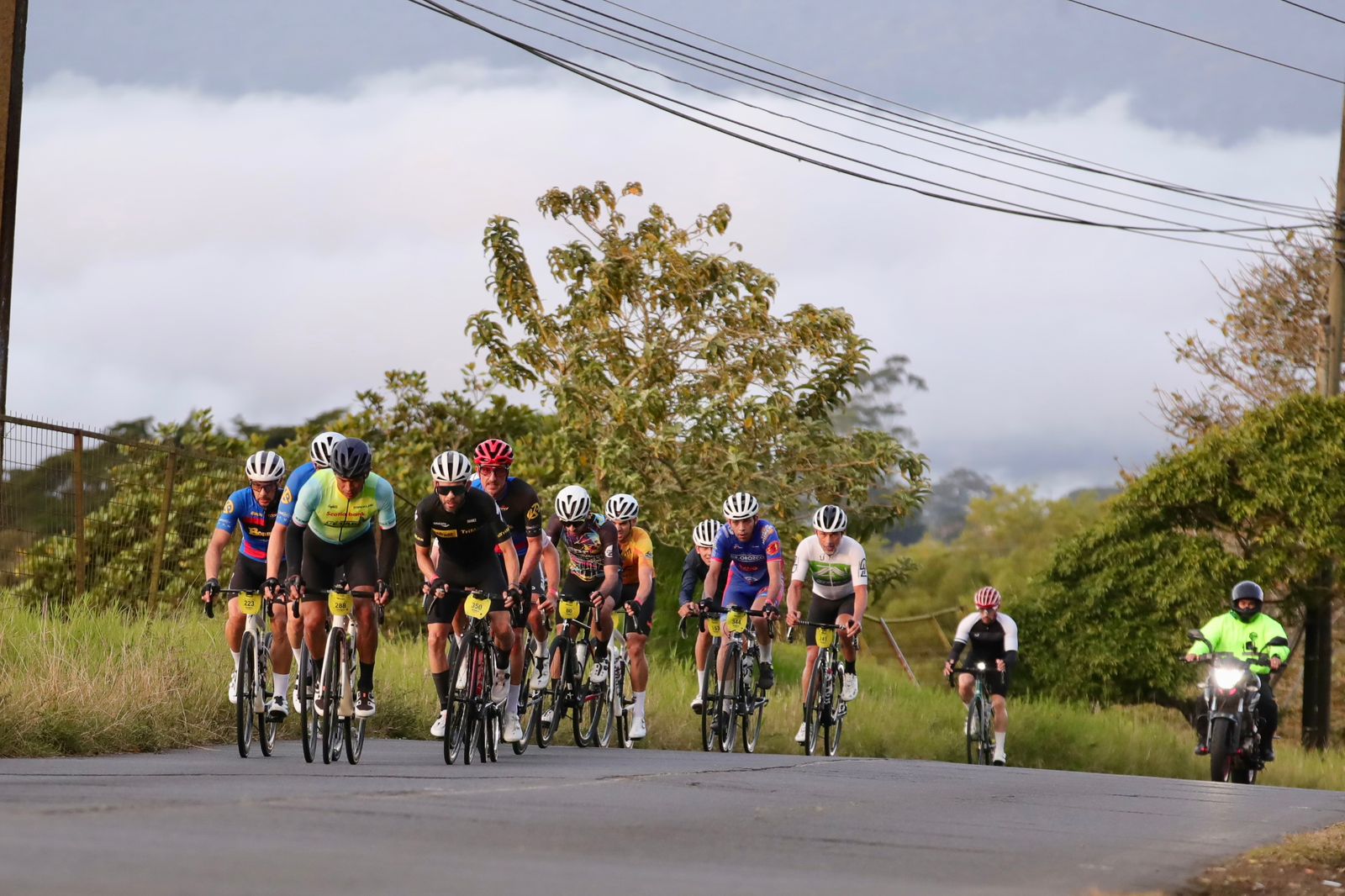 Dylan Jiménez y Gloriana Quesada conquistan L` Étape Costa Rica by Tour ...